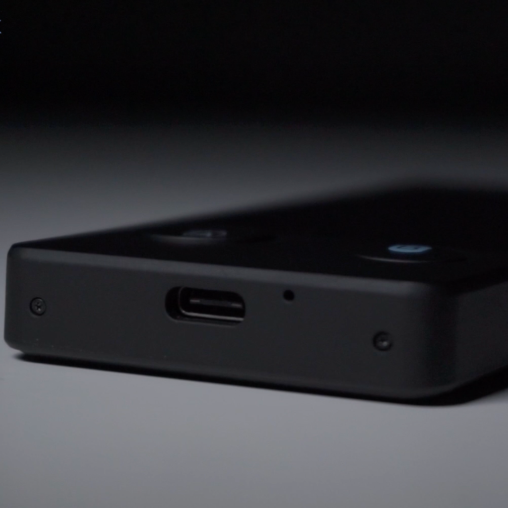 Wooask W12 全能智慧翻譯機：144種語言雙向翻譯 (11月20日寄出) - SearchingC